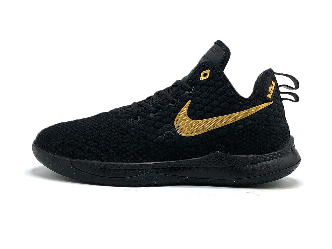 Nike LeBron Witness 3 - Indoor – Replay