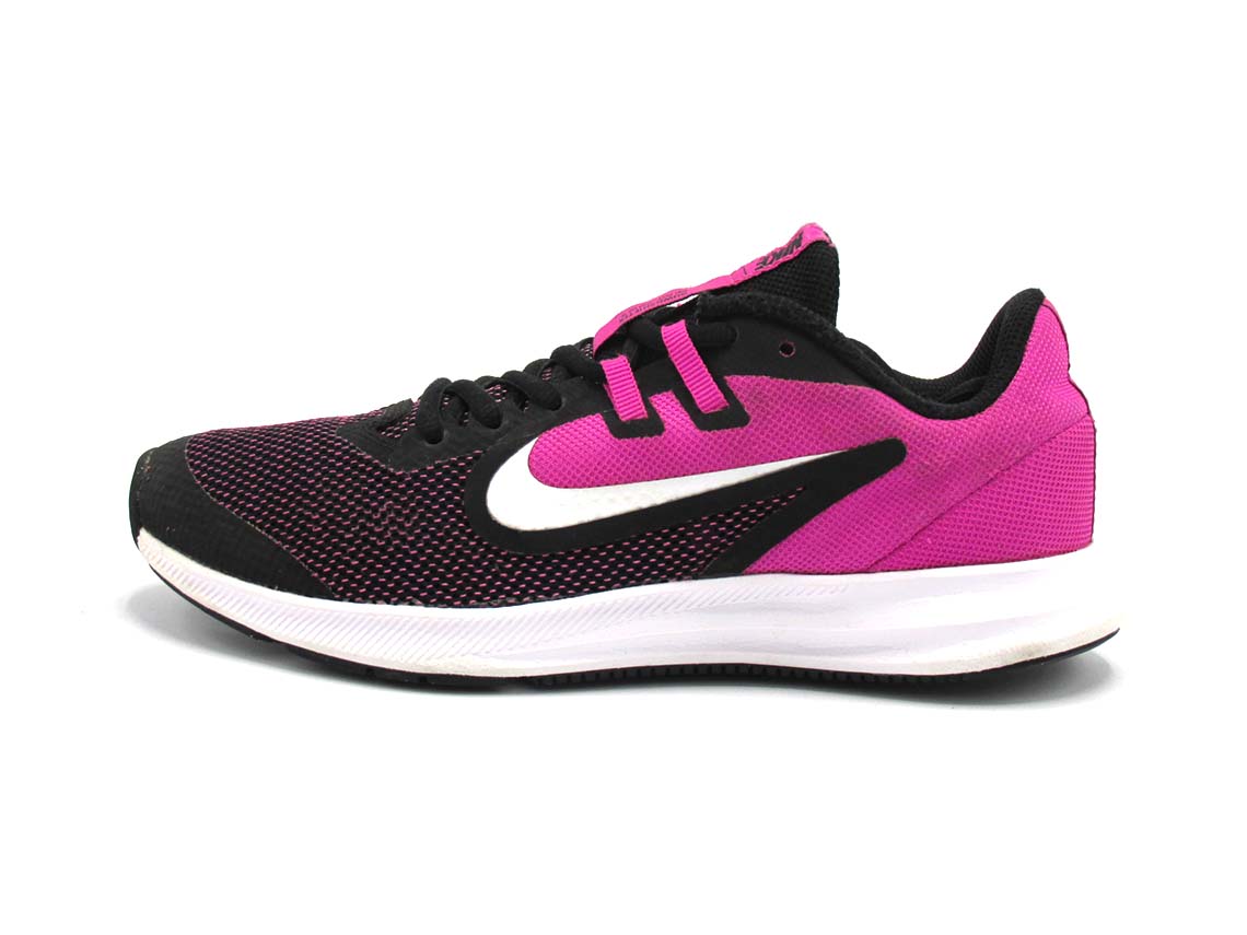 Nike Downshifter 9 GS – Replay